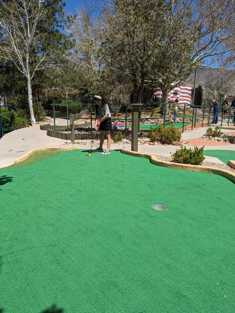 HINKLE FUN CENTER - Albuquerque NM - Hours, Directions, Reviews ...