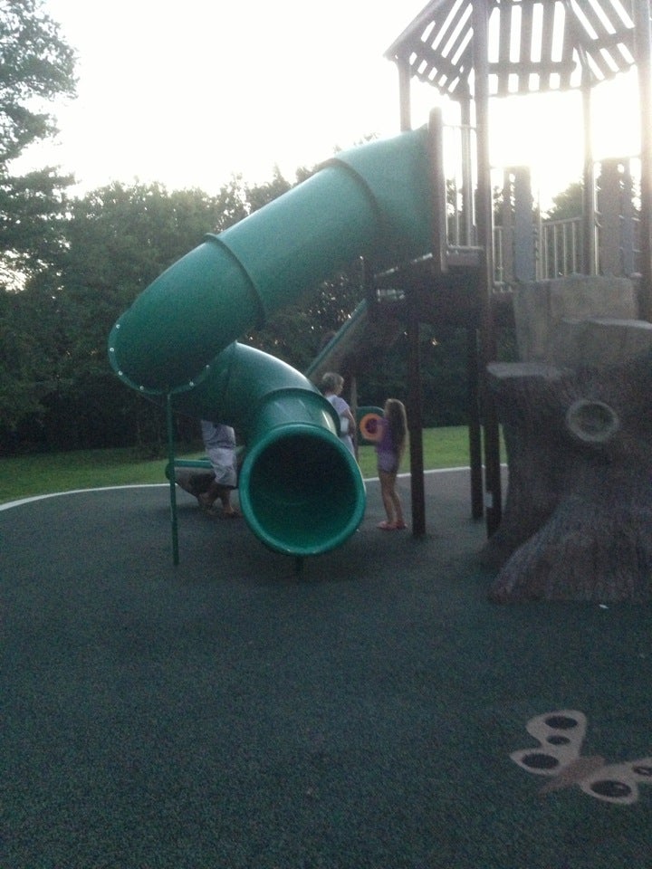 FRANCONIA REC CENTER - Alexandria VA - Hours, Directions, Reviews ...