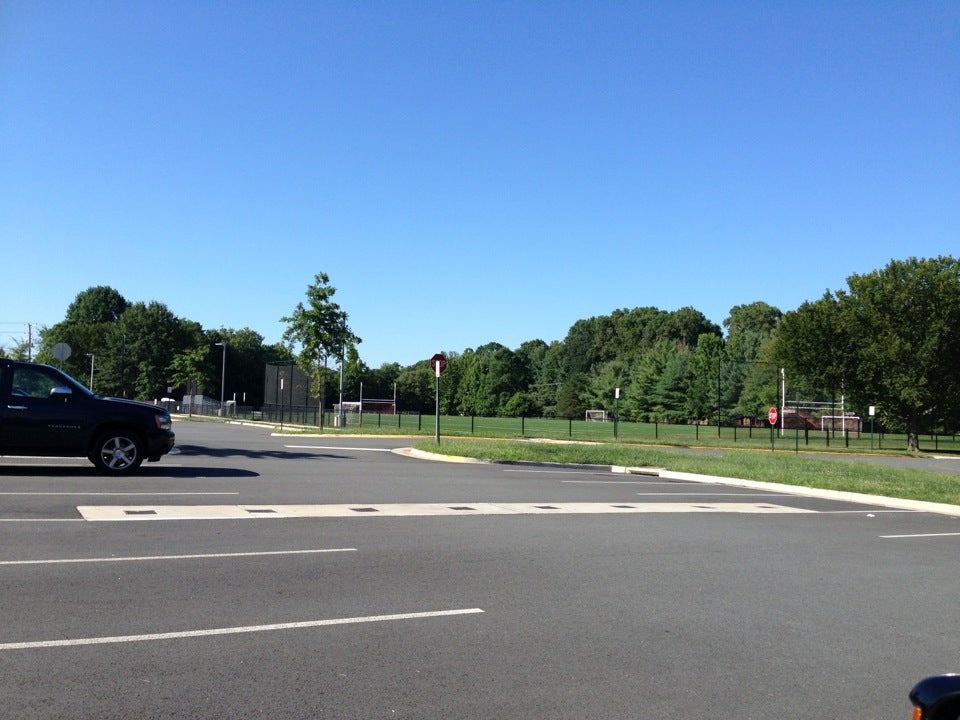 SPRING HILL REC CENTER - McLean VA - Hours, Directions, Reviews ...